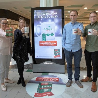 Lyons Tea serves the ‘Perfect Cuppa’